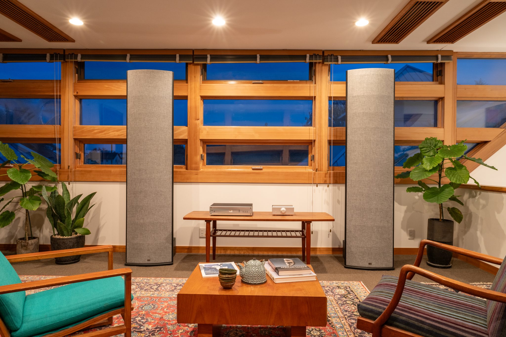 listening rooms – Sound Lab Electrostats